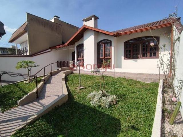 Vende se casa no Jardim Das Americas