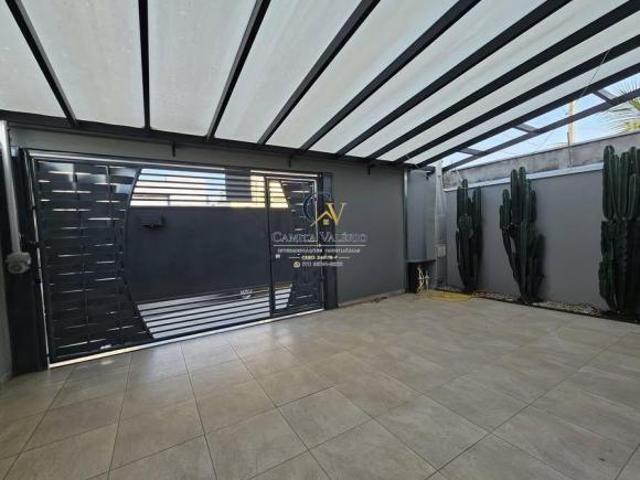 VENDE SE CASA NO JARDIM DOS SABIAS COM 2 DORMITORIOS SENDO 1 SUITE TODA PLANEJADA, ACEITA FINANCIAM