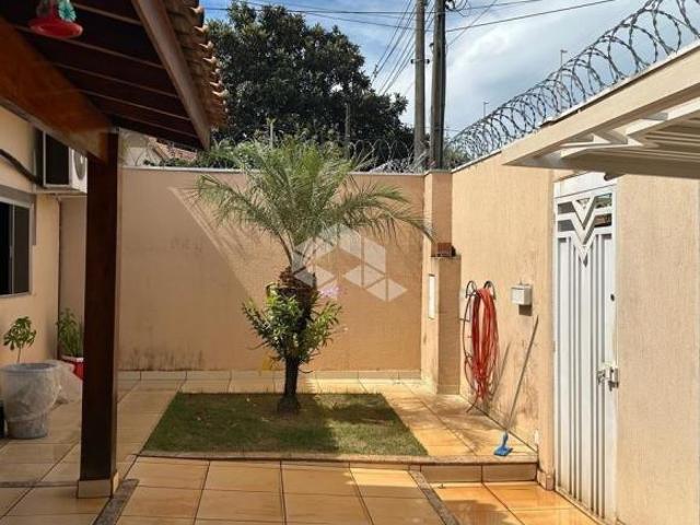 VENDE SE CASA NO JARDIM OURO BRANCO COM 3 DORMITORIOS,1SUITE