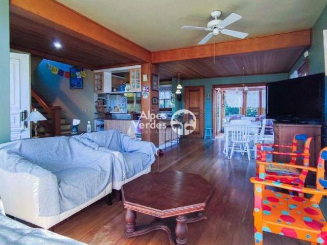Vende se Casa no Quinta da Serra, com 04 dormitórios