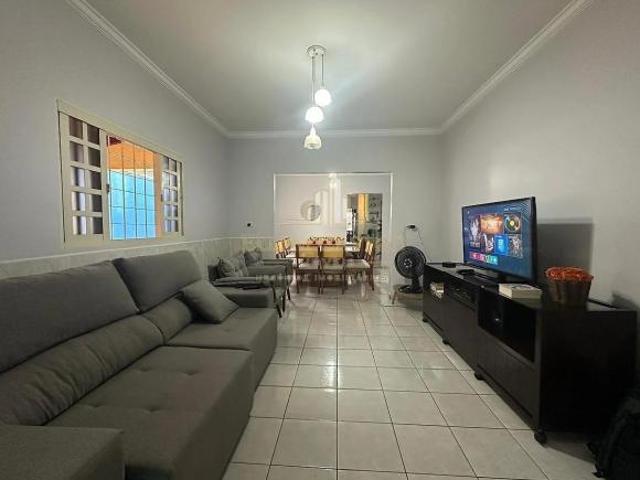 Vende se Casa no São Judas Tadeu divisa com Goiania 2