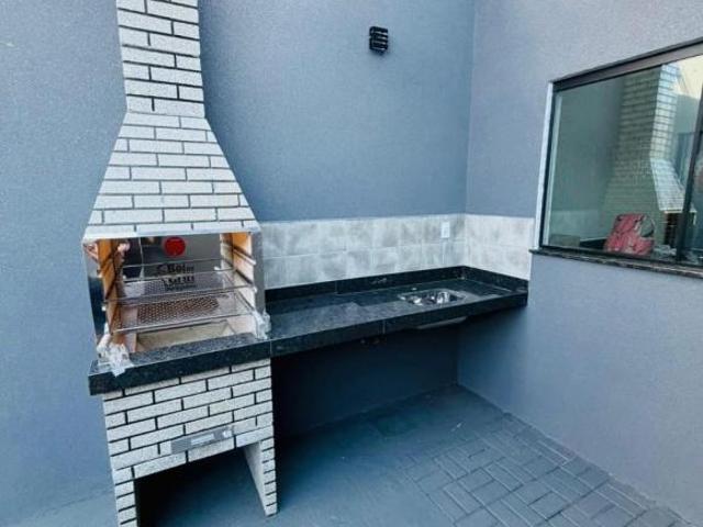 Vende se casa nova no bairro Adelinha