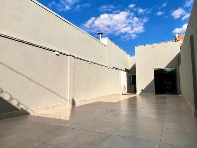 Vende se casa nova no prestigiado bairro Moema