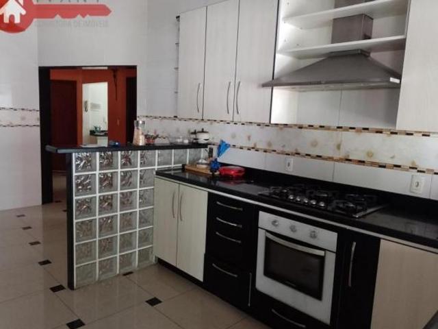 Vende se Casa Ampla no São João Betim MG
