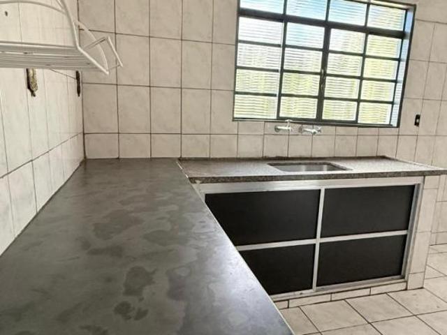 Vende se casa antiga no Jardim Francano