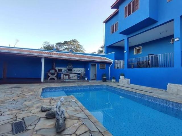 Vende se Casa. Bairro Residencial das Ilhas em Bragança Paulista SP