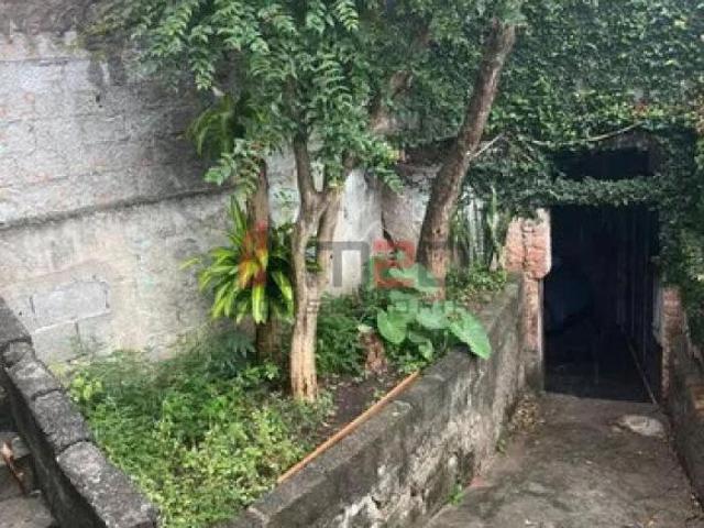 Vende se casa com 3 dormitórios em Pirituba
