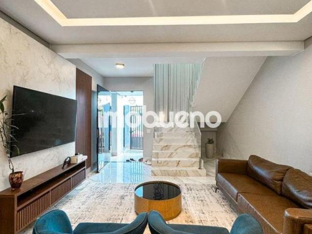 Vende se casa com 3 quartos sendo 1 suíte no Setor Abreu R$ 1.100.000,00