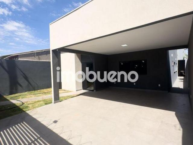 Vende se casa com 3 quartos sendo 1 suíte no Setor Jardim Bela Vista