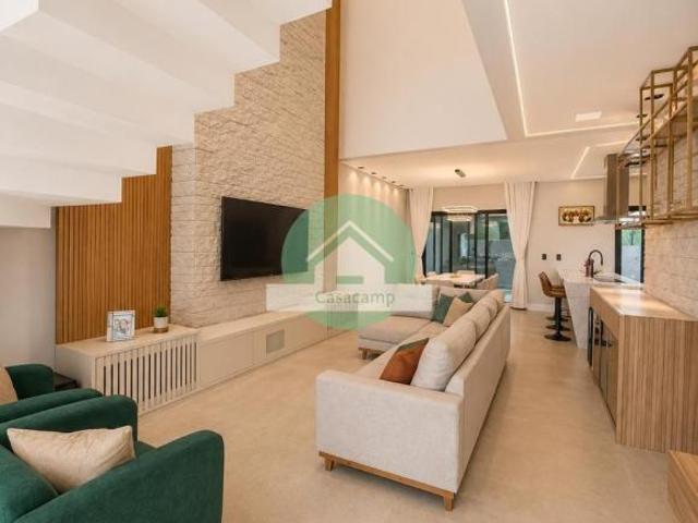 Vende se Casa com 3 Suítes no Condomínio Residencial Jardim do Jatobá, Hortolând