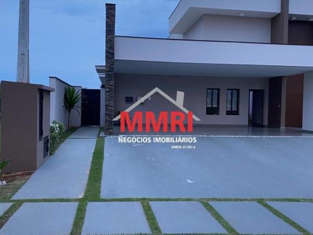 Vende se Casa com PISCINA AQUECIDA no Condomínio Evidence: 4 suítes com closet, 3 salas, 5 banheiros
