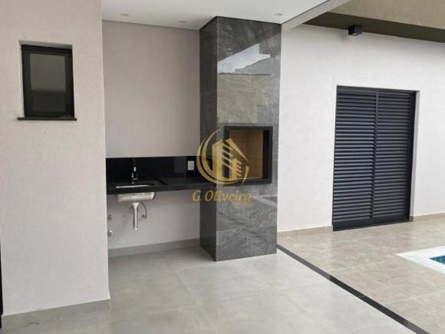 Vende se Casa condomínio, 3 suítes A/C160m² A/T 300 m2