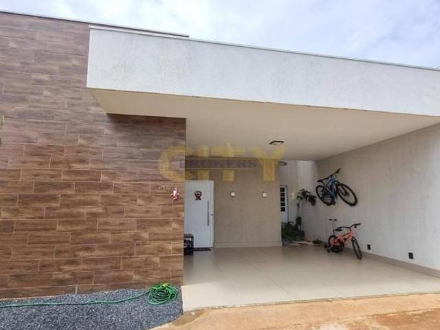 Vende se Casa Condomínio Sicília Residence