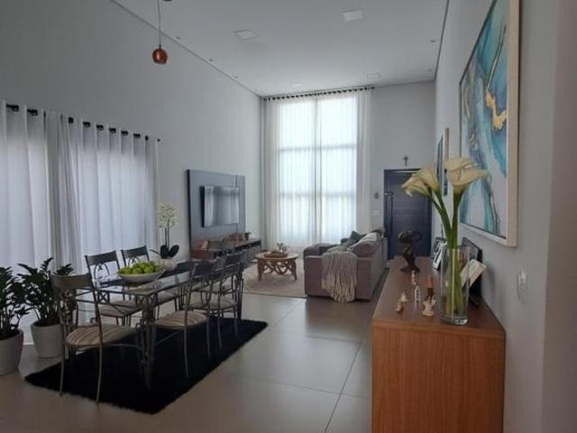 VENDE SE CASA CONDOMINIO RESERVA IMPERIAL