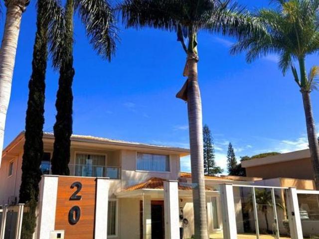 Vende se Casa de Alto Padrão | Rua 10 – Vicente Pires. R$ 2.950.000,00