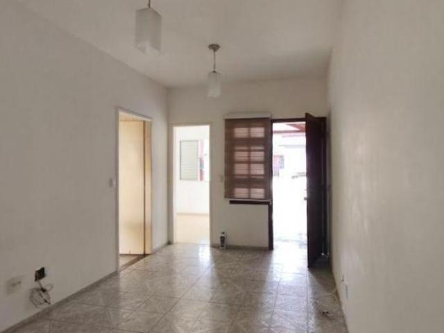 Vende se casa de condomínio no Mogi Moderno, Mogi das Cruzes
