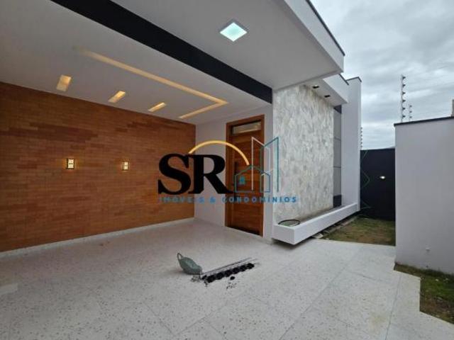 VENDE SE CASA DE LOTE INTEIRO NO BAIRRO CASTANHEIRAS