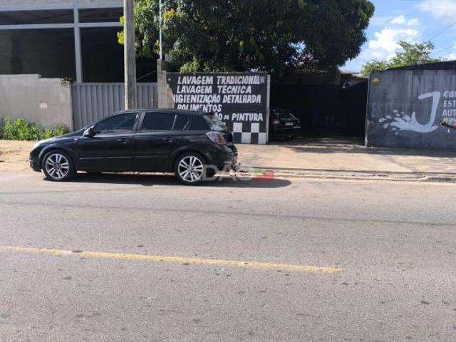 Vende se Casa em Avenida Comercial Casa de Rua com 3 Quarto s por R$ 750000.00 no setor Cidade Jard