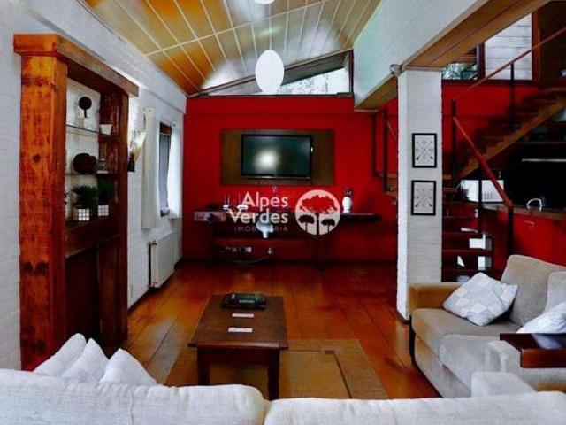 Vende se Casa em Canela RS, com 03 dormitórios