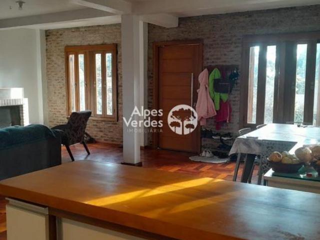 Vende se Casa em Canela RS, no Bairro Maggi, com 2 quartos