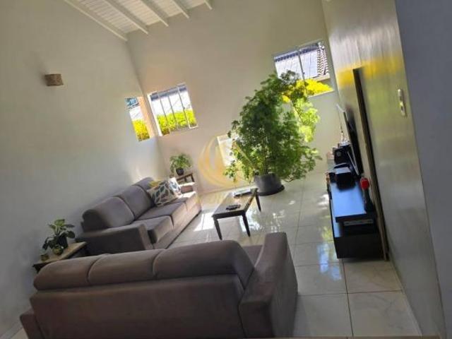 Vende se Casa em cond. 3 suítes, 2 vagas, A/C278m2 A/T 1.122m2