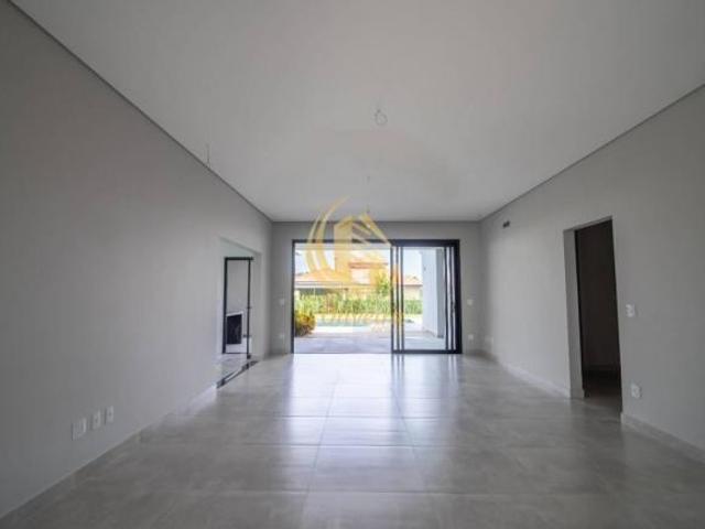 Vende se Casa em cond 4 quartos, 4 suítes,4 vagas, A/C 330m² A/T 850m2