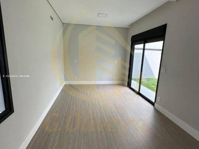 Vende se Casa em condomínio: 3 suítes, 2 vagas A/C 172m² A/T 360 m2