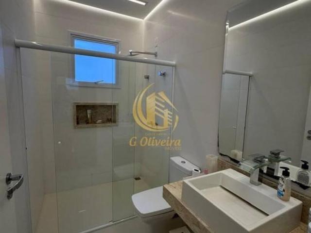 Vende se Casa em condomínio, 3 Suítes, 4 vagas, A/C280m² A/T 536m2