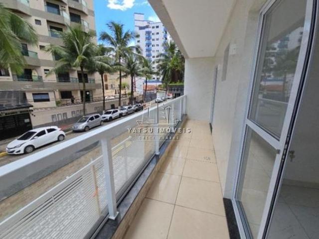 Vende se casa em condomínio com vista mar, Ocian, fino acabamento, 02 quartos e sacada grande!
