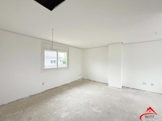 Vende se casa em condomínio com 4 dormitórios 2 suítes, 3 vagas – Tristeza
