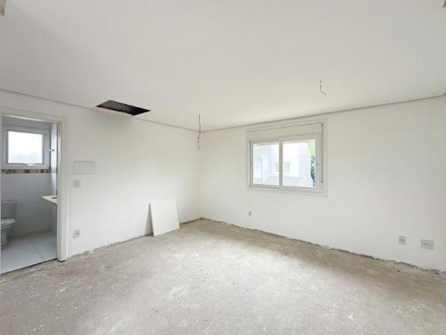 Vende se casa em condomínio com 4 dormitórios 2 suítes, 3 vagas – Tristeza