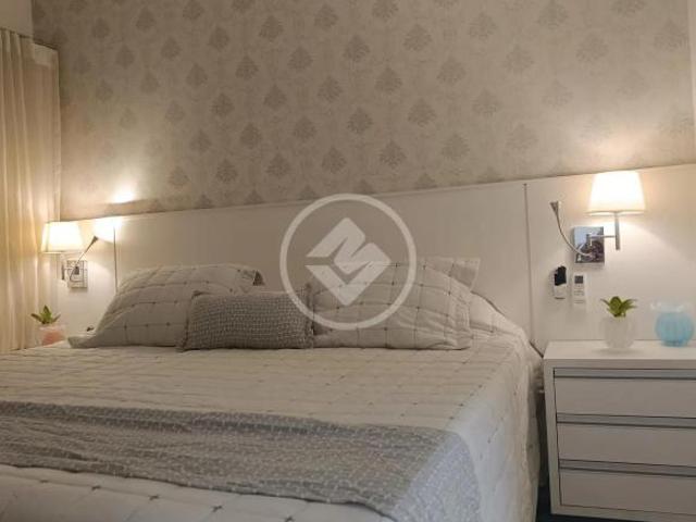 VENDE SE Casa em condomínio dois quartos reformada. R$ 720.000,00