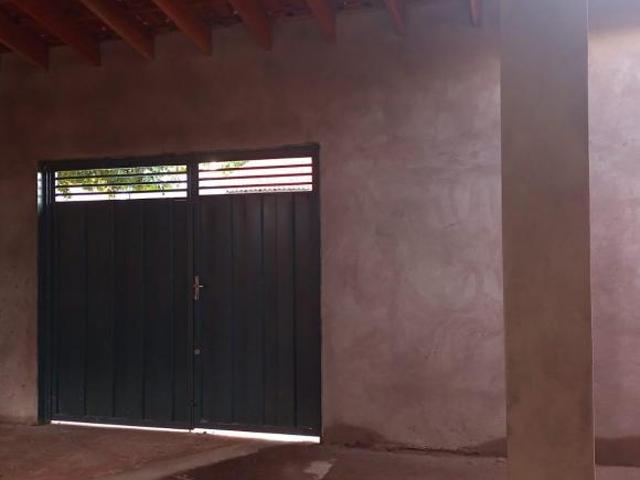 Vende se casa em Serrana SP