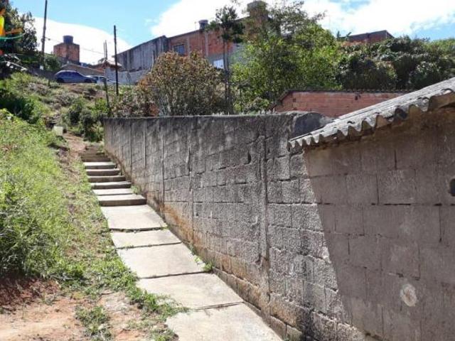 vende se casa para renda em Parelheiros