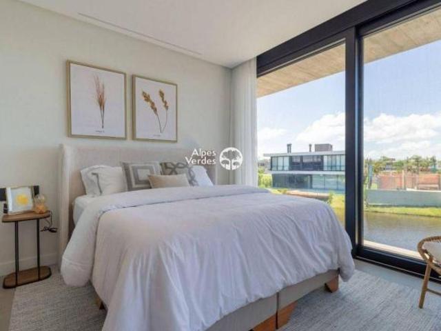 Vende se casa prox ao centro de Xangri lá 6 Quartos Valor R$7.950.000,00