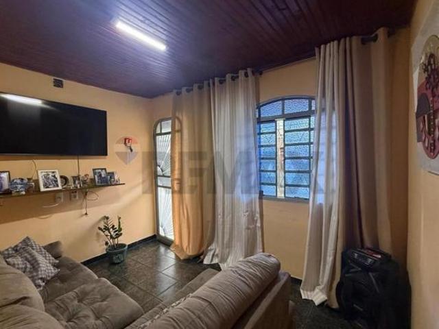 Vende se casa QNL 20, CONJUNTO C