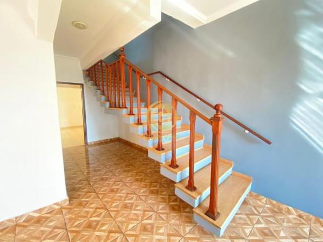 Vende se Casa Sobrado Duplex no Monte Castelo São José dos Campos
