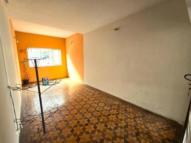 VENDE SE CASA SOBRADO NA COLONIA 3 DORMITÓRIOS + SALÃO COMERCIAL E EDICULA