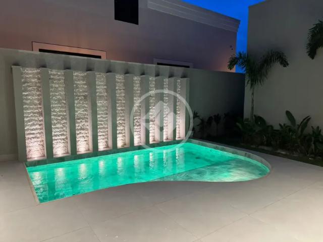 Vende se casa térrea nova no Condomínio Florais Itália com 247m² construídos. R$3.300.000,00. Gostou