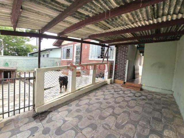 Vende se Casa Terrea com edicula na Cidade Industrial – Curitiba