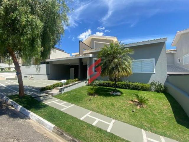 Vende se Casa Térrea – Condomínio Residencial Parque Esplanada