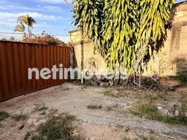 Vende se casa 150m²  construídos com Lote de 360 m²  no Florença em Ribeirão das Neves/MG