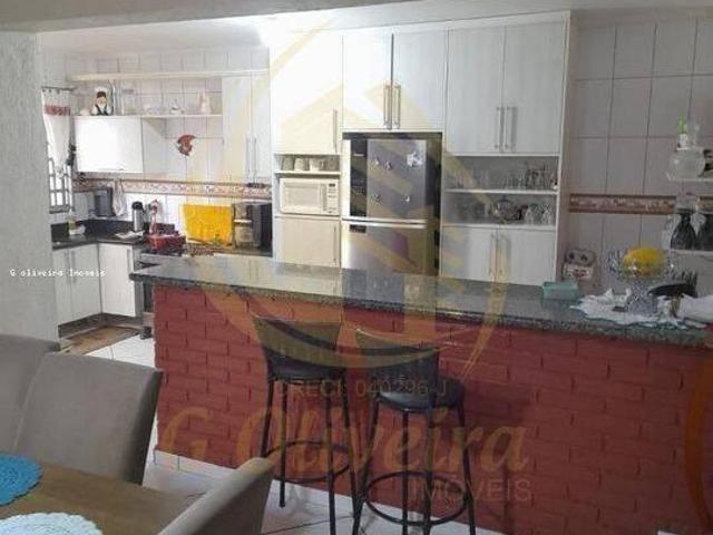 Vende se Casa,3 quartos, 1 suíte, 2 vagas, A/C222m² A/T 250 m2