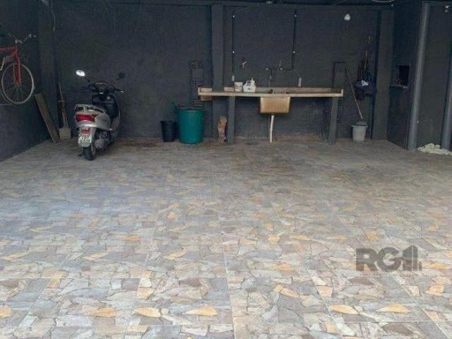Vende se casa 3 quartos com suíte e 3 vagas de garagem 130m² Jardim Itu Sabará