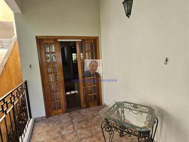 Vende se Casa 3dorm/1suíte, Área Gourmet, no Cond. Vila Verde
