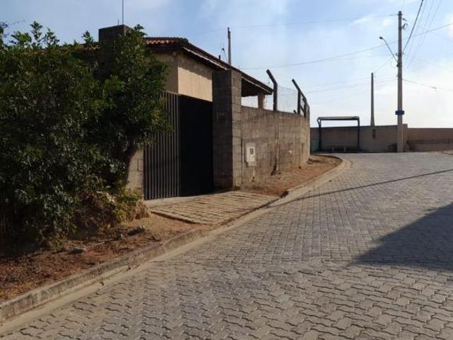 Vende se Chácara no Bairro Areia Branca Alumínio/SP