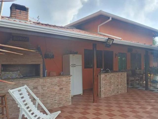 Vende se Chácara no Recreio Campestre Inter. de Viracopos em Indaiatuba/SP