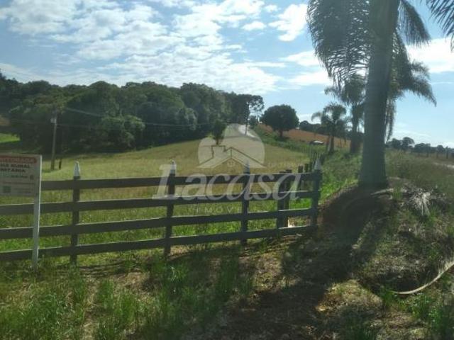 VENDE SE CHACÁRA A 2KM DA CIDADE DOS LAGOS