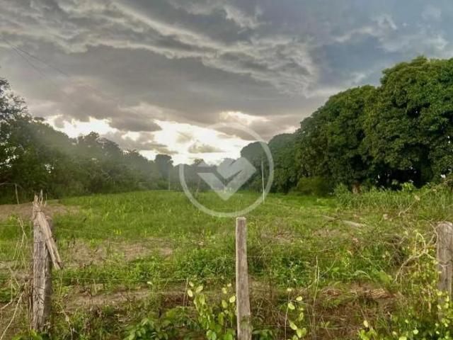 #Vende se Chácara com 23.700 m2, com casa construída de 300m 2 alvenaria, galpão de alvenaria, den