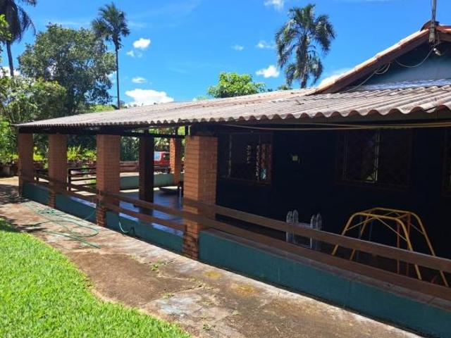 Vende se CHÁCARA perto do outlet de Alexania